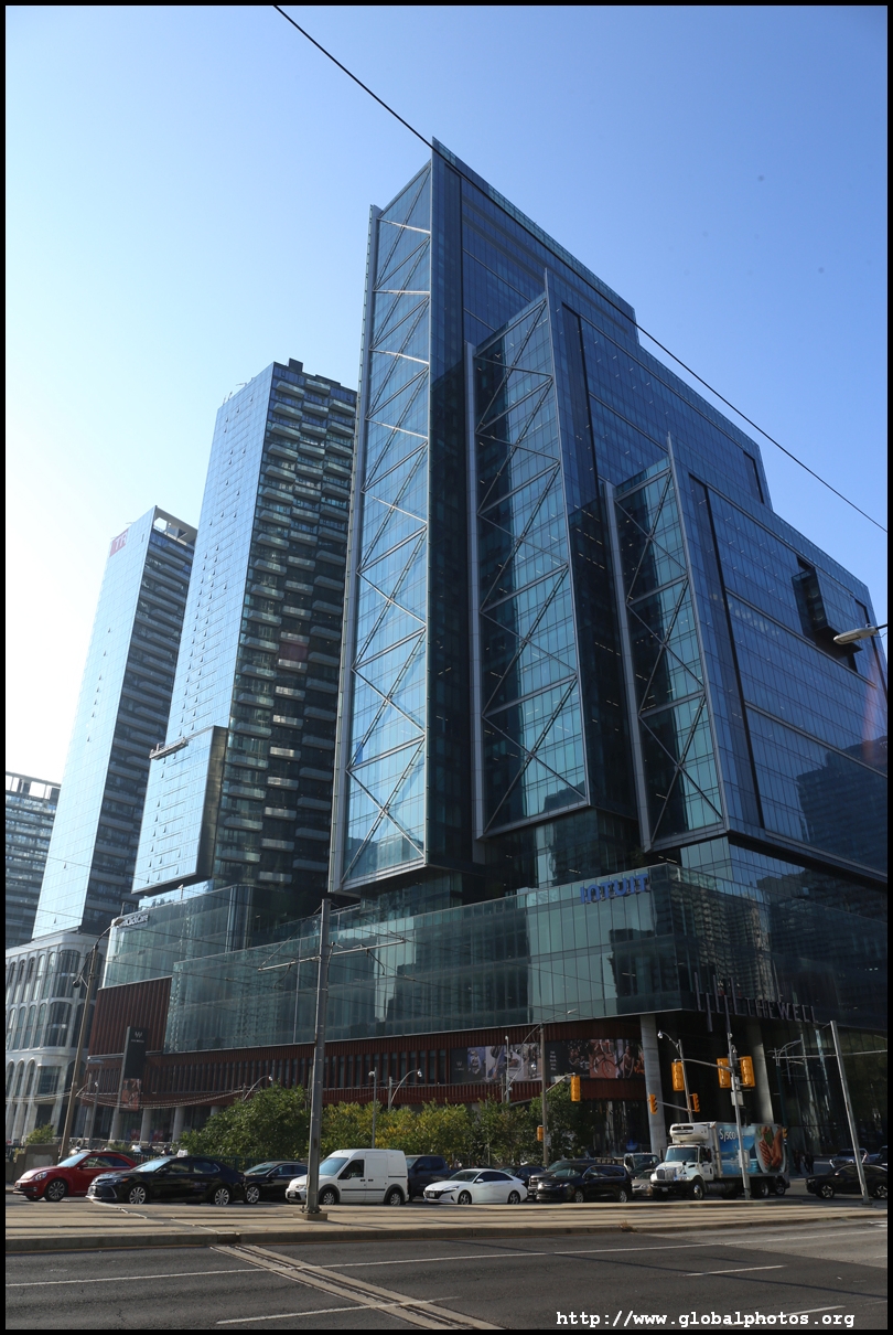 Toronto The Well 174 56 Metres 7 Towers 36 46 39 22 16