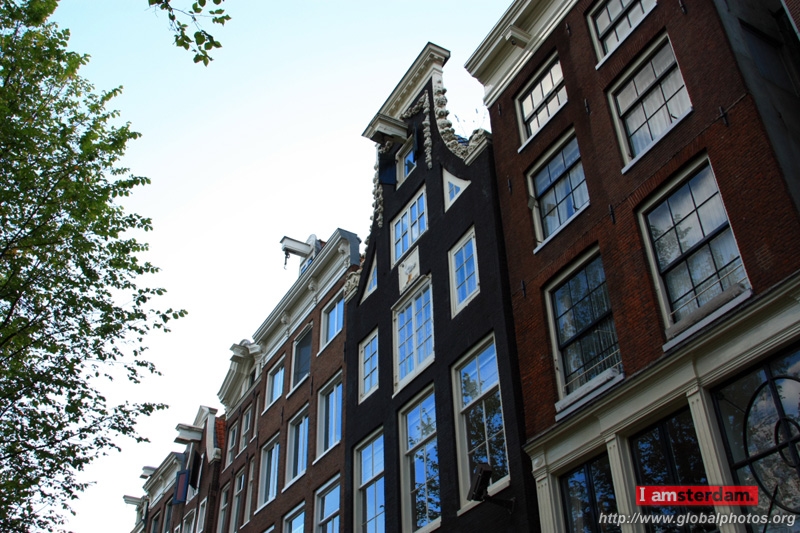 The World of Short Buildings #14 | SkyscraperCity Forum