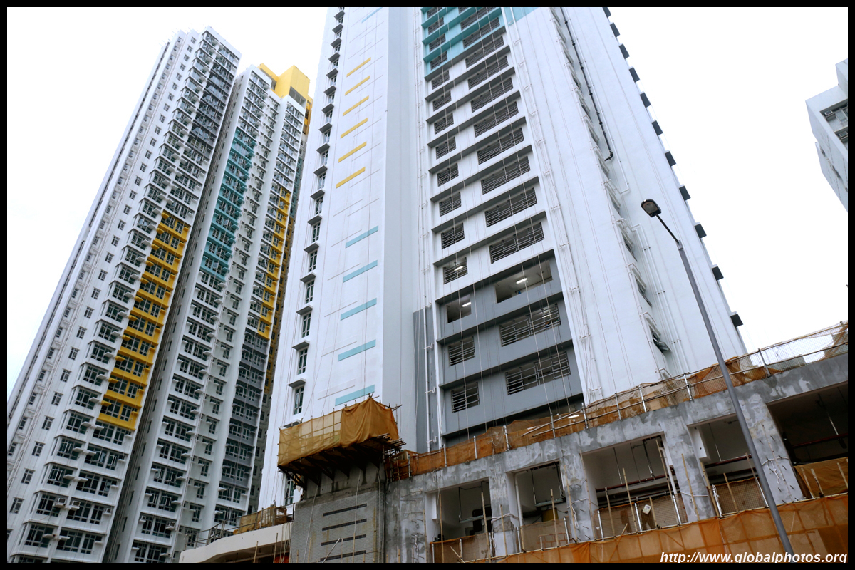 Pak Tin Estate (白田邨) | SkyscraperCity Forum