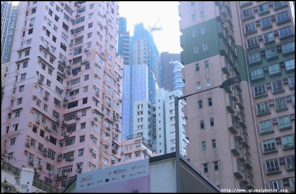 HONG KONG | 8 Castle Road | 193m x 2 | 51 fl x 2 | Com | SkyscraperCity ...
