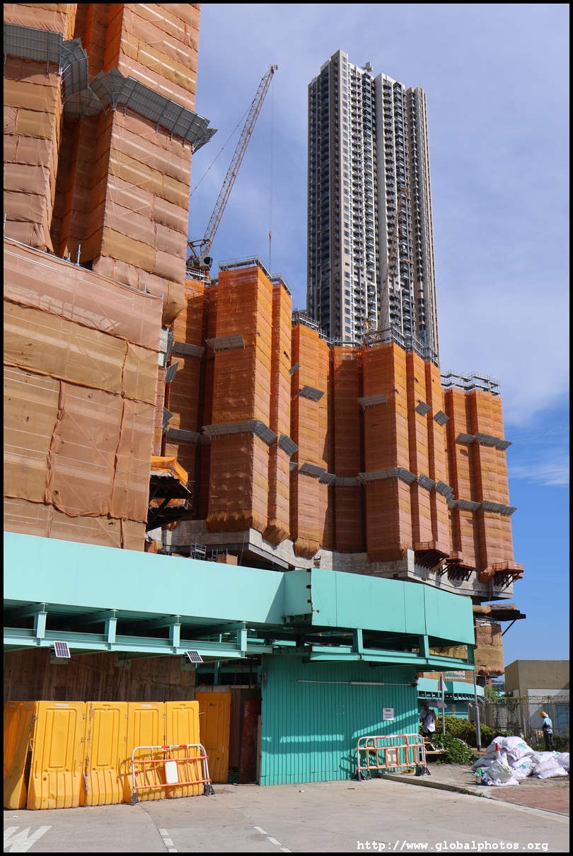 HONG KONG | Lohas Park Phases 4-13 | U/C | Page 7 | SkyscraperCity Forum