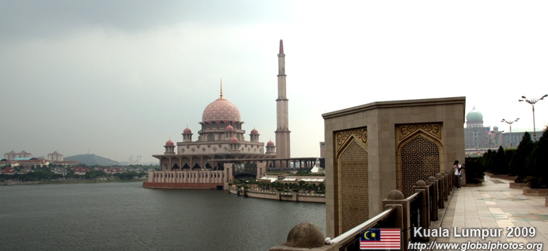 The World of Short Buildings #14 | SkyscraperCity Forum