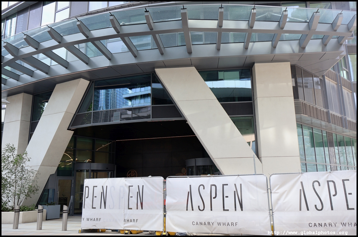 LONDON | Aspen at Consort Place | 216m | 708ft | 67 fl | 122m | 400ft ...