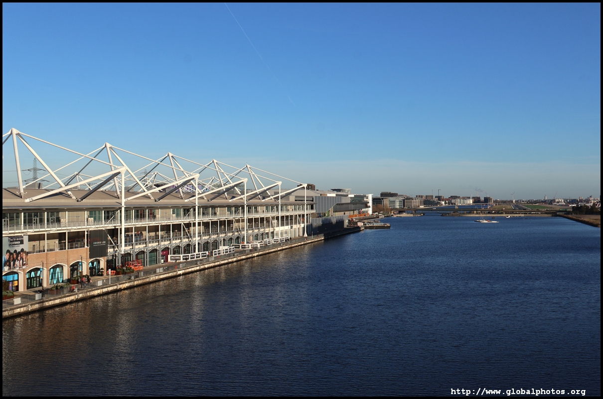 ExCeL London Phase 3 | Royal Victoria Dock | U/C | Page 3 ...