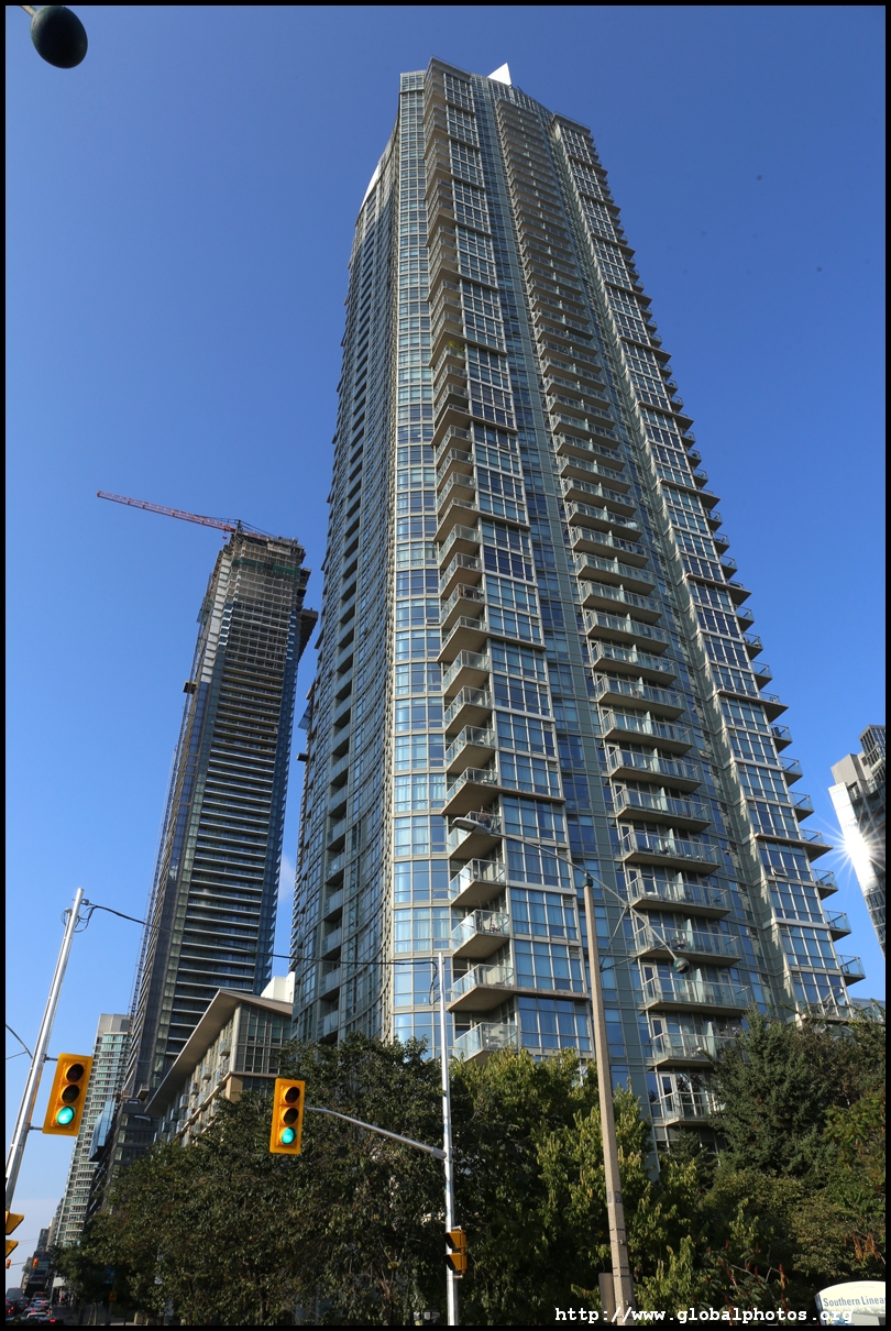 TORONTO | Signature Towers - Canada House | 231m | 69 fl | 202m | 59 fl ...